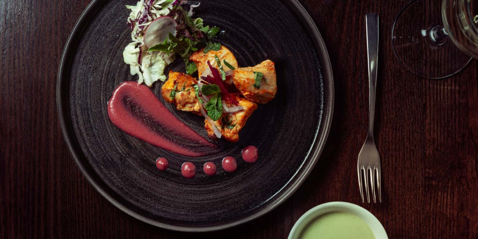 Indian Restaurant Crawley, West Sussex | Zari Restaurant